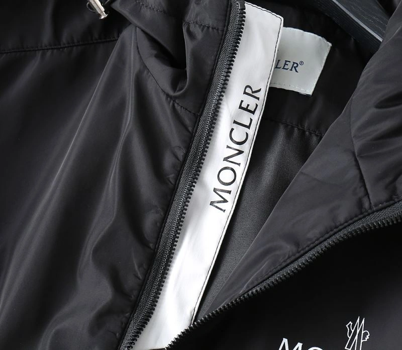Top mirror Moncler Outwear