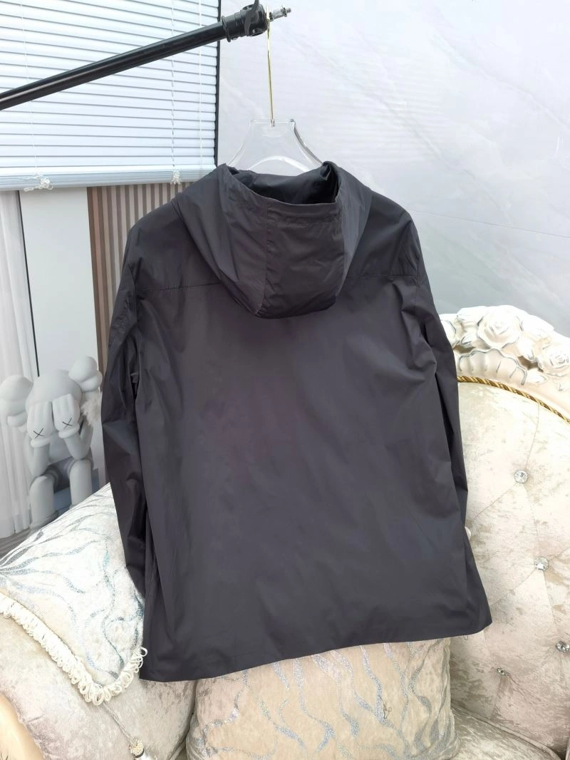 Bargain Moncler Outwear