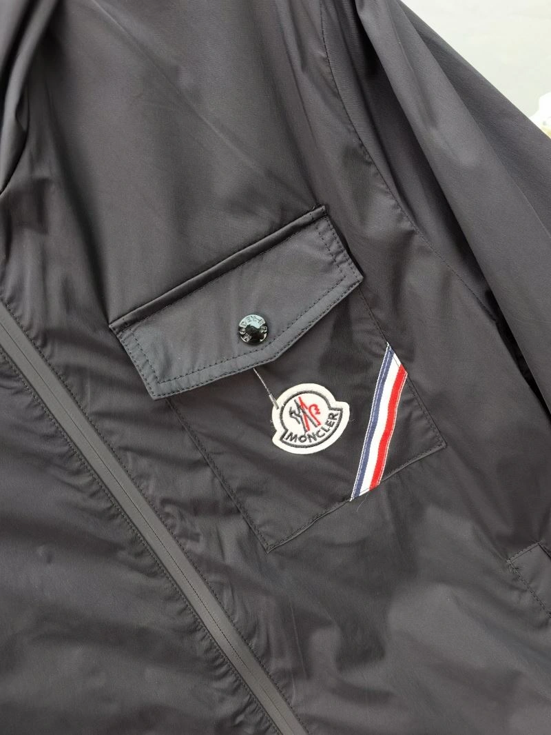 Bargain Moncler Outwear