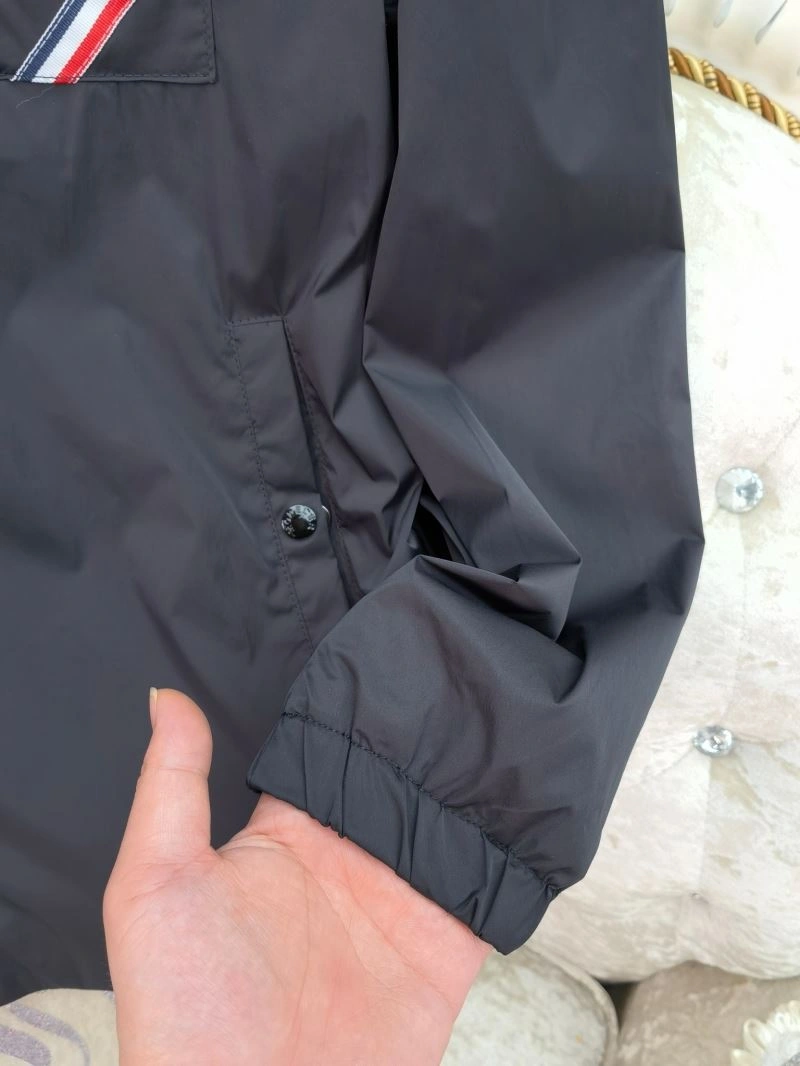 Bargain Moncler Outwear
