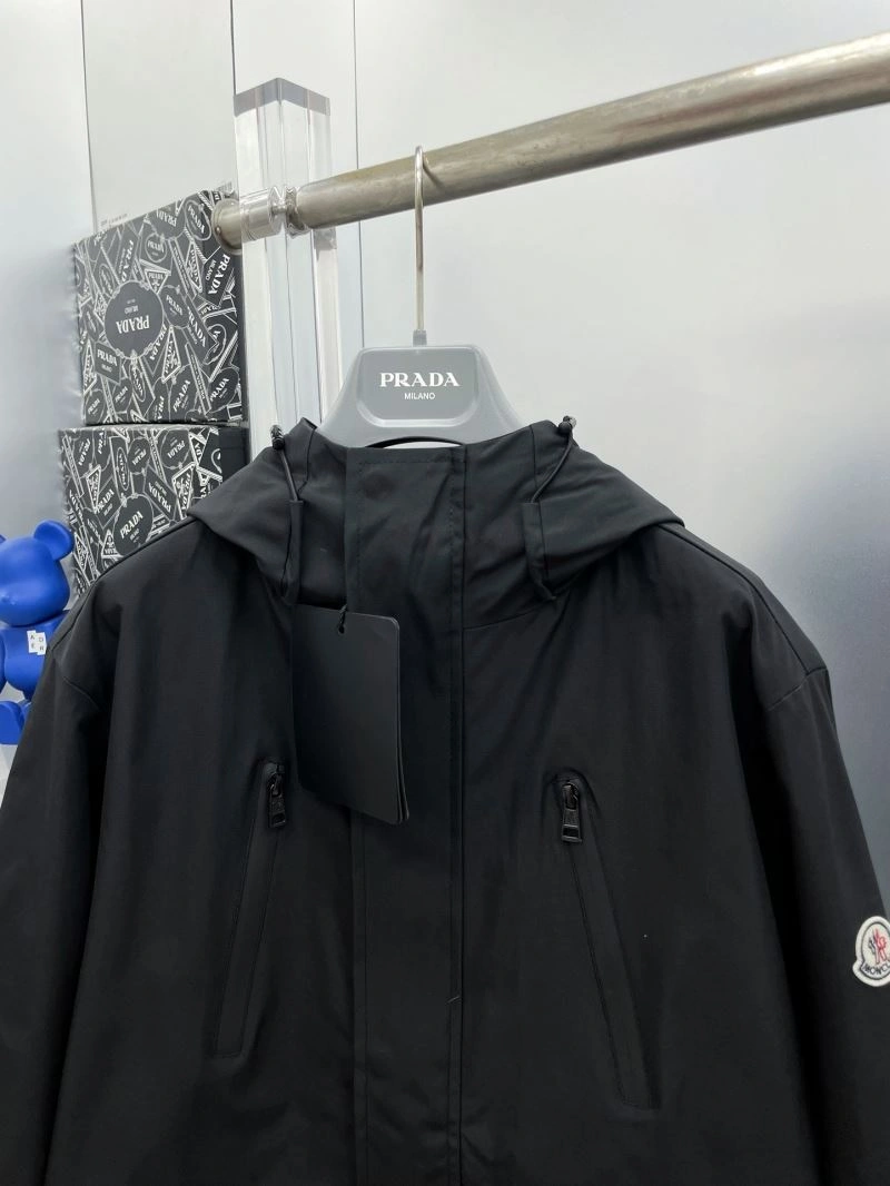 Top match Moncler Outwear