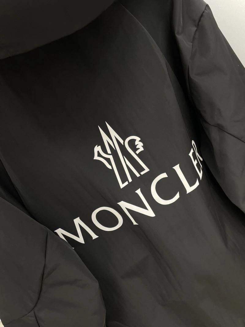 High fidelity Moncler Outwear