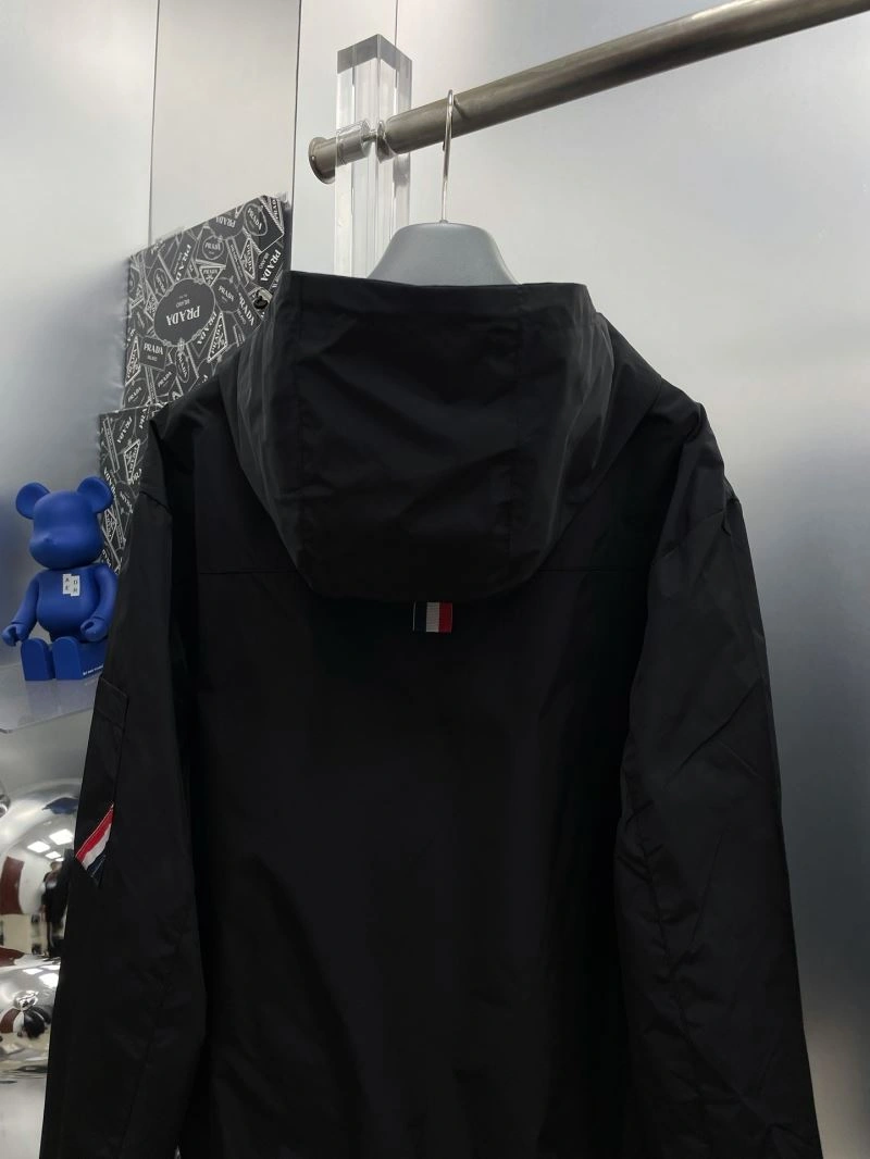 Low-cost Moncler Outwear