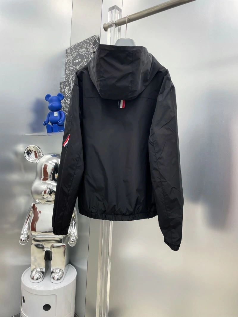 Low-cost Moncler Outwear