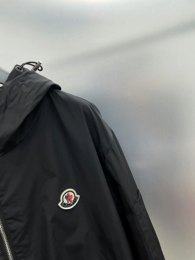 Low-cost Moncler Outwear