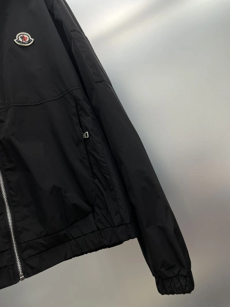 Low-cost Moncler Outwear