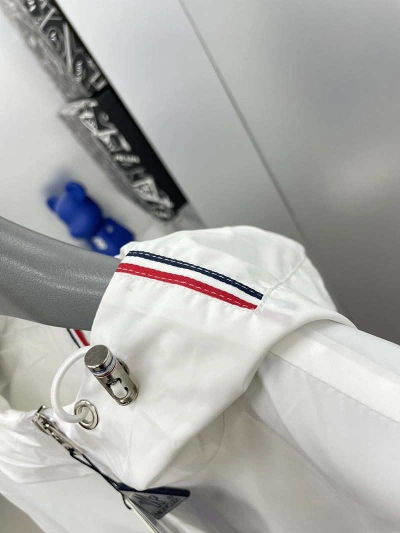 Economical Moncler Outwear