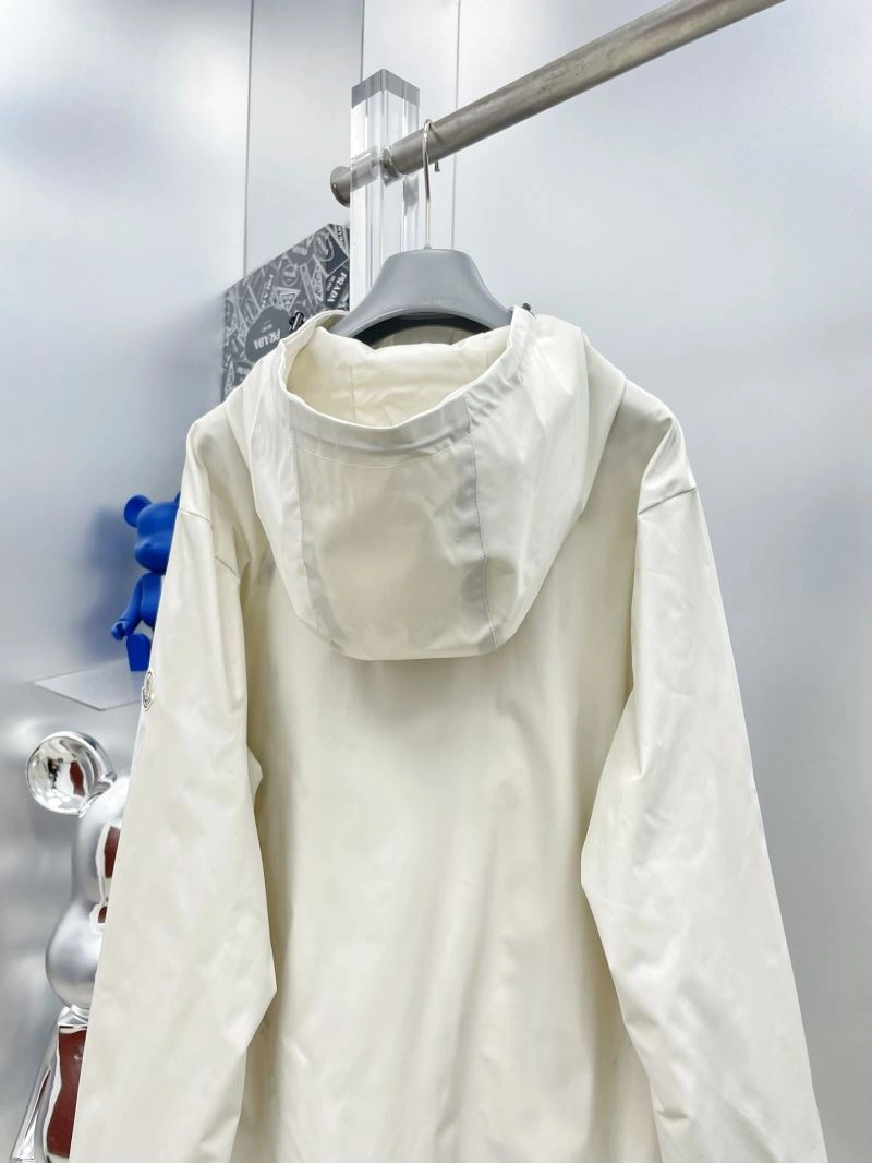 Legit Moncler Outwear