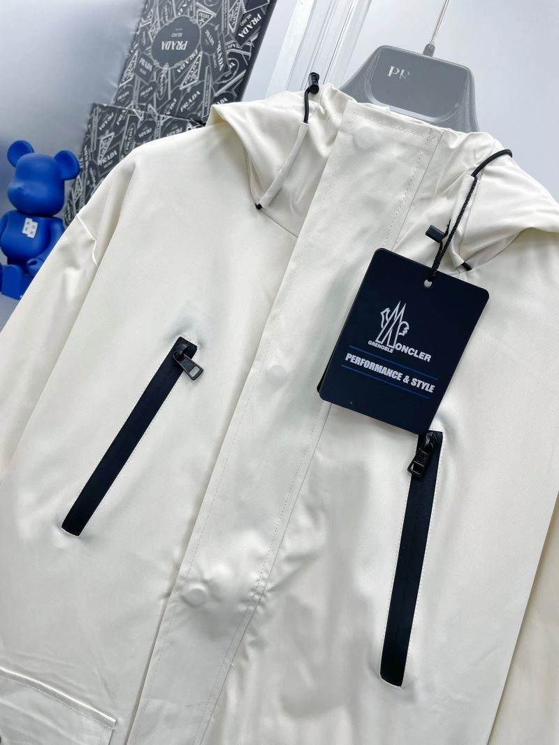Legit Moncler Outwear