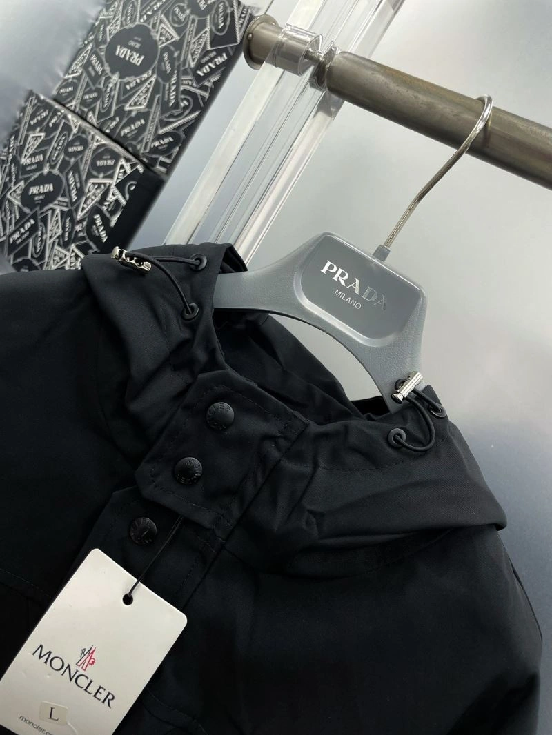 Legit Moncler Outwear