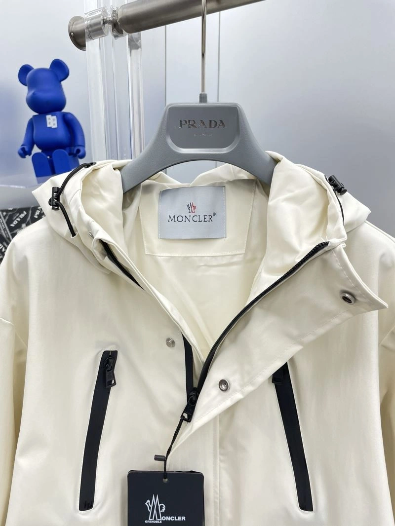 Precise copy Moncler Outwear