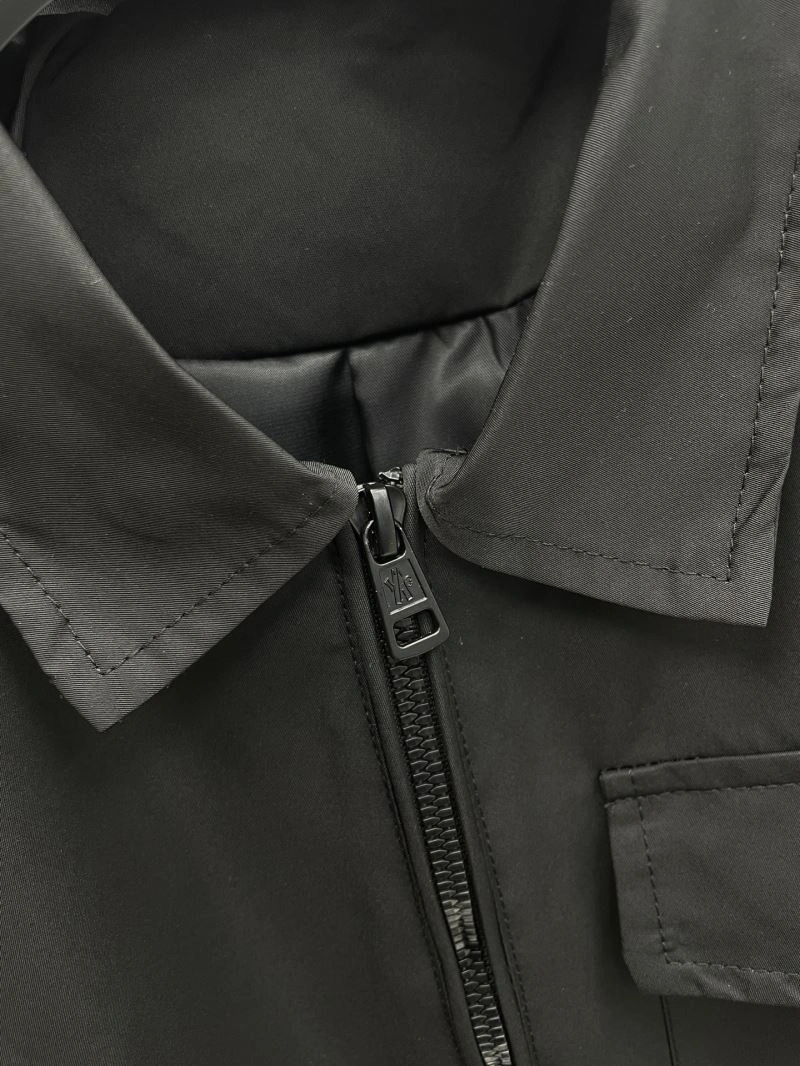 Bargain Moncler Outwear