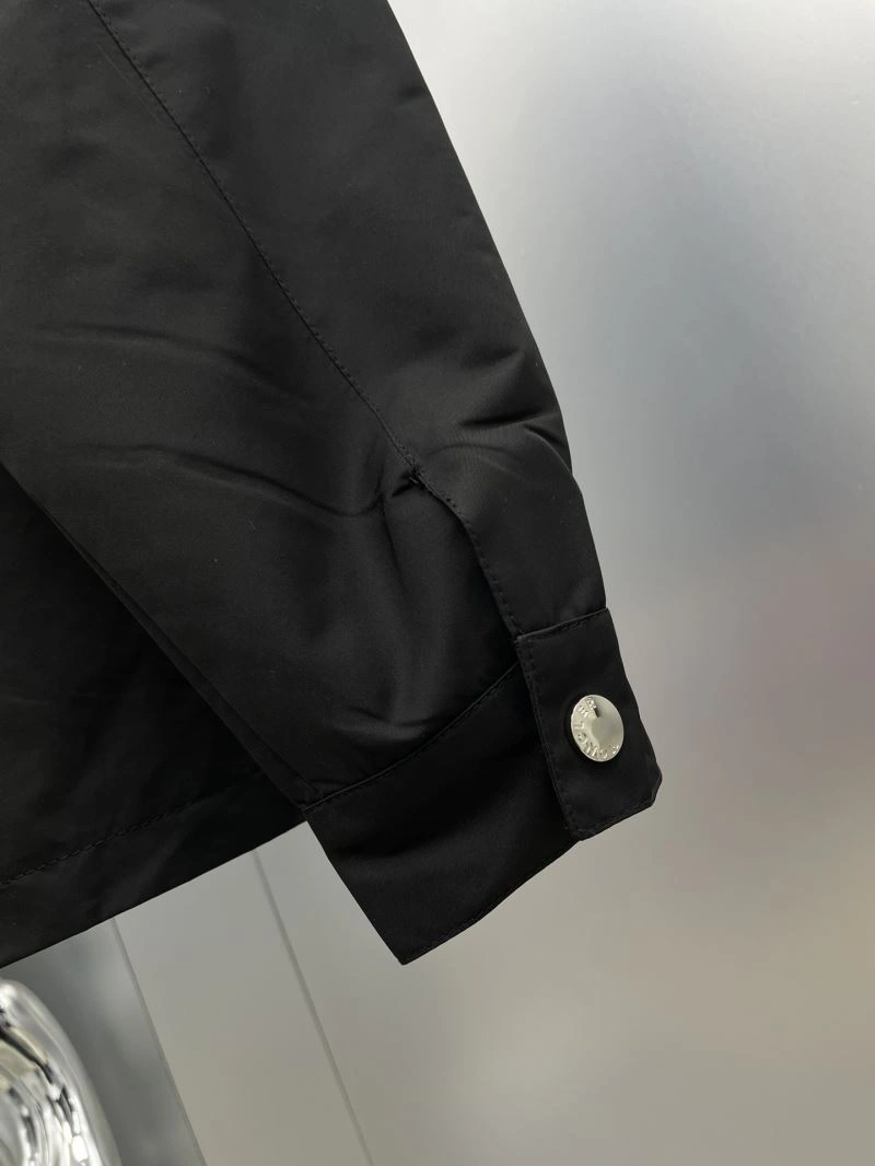 Bargain Moncler Outwear