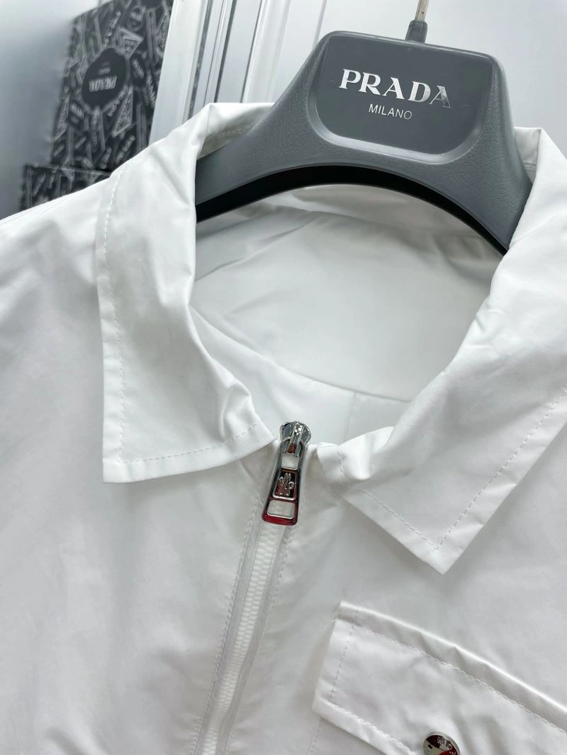 Bargain Moncler Outwear