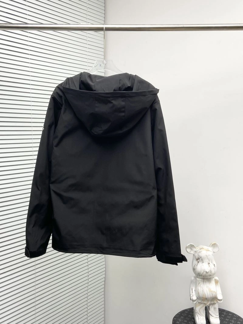Inexpensive Moncler Outwear