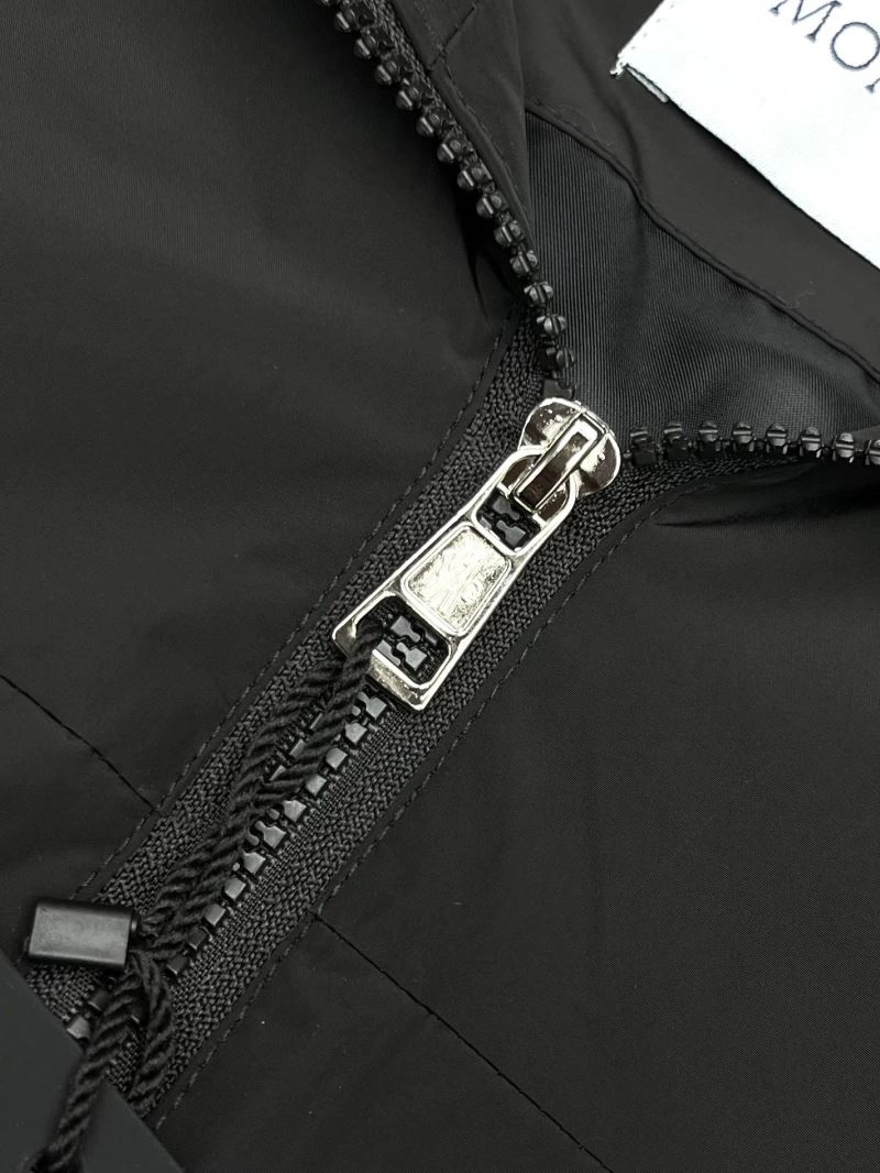 Low-cost Moncler Outwear