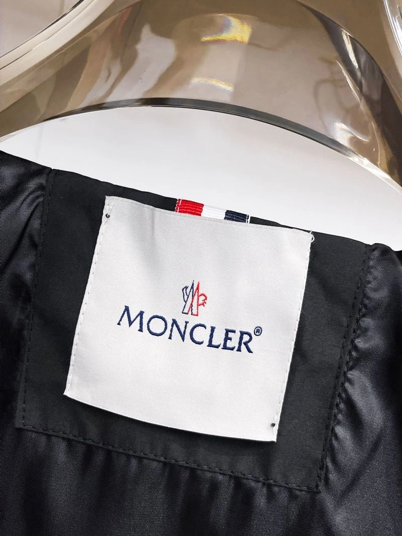 Top match Moncler Outwear