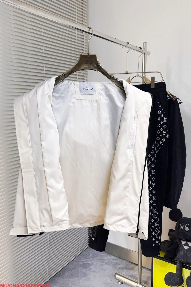 Official Moncler Outwear