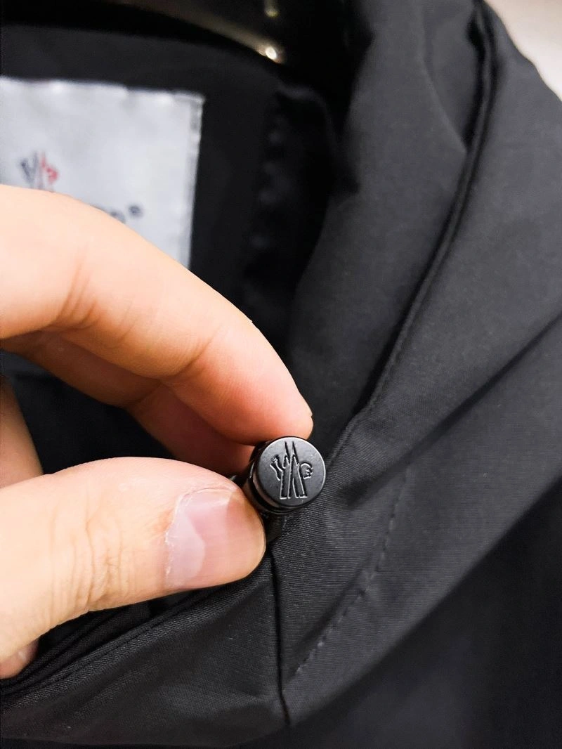 Brand-original Moncler Outwear