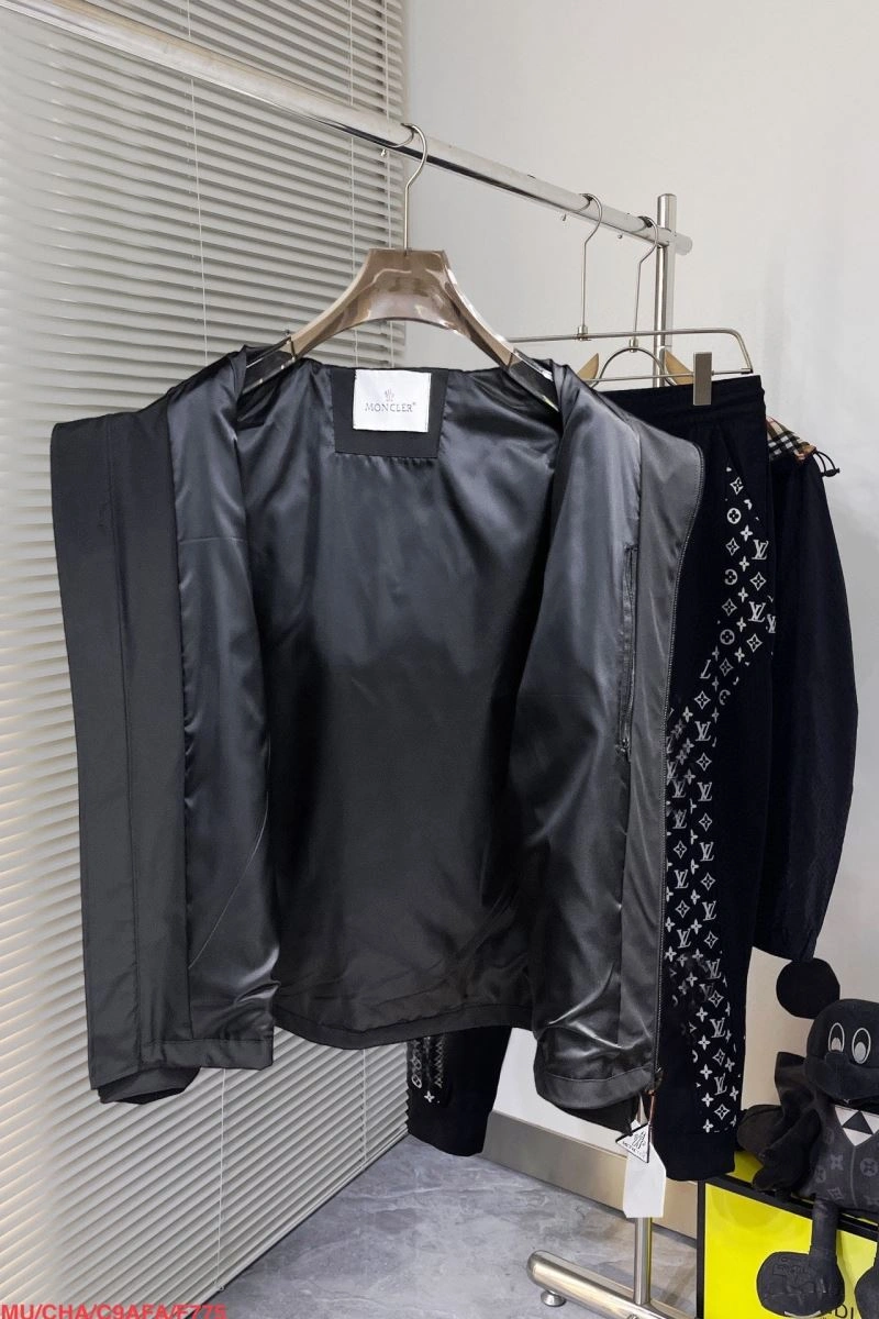Brand-original Moncler Outwear
