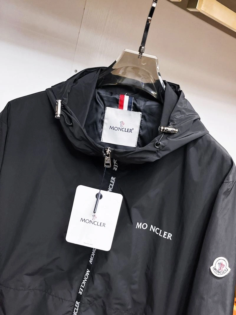 Top mirror Moncler Outwear