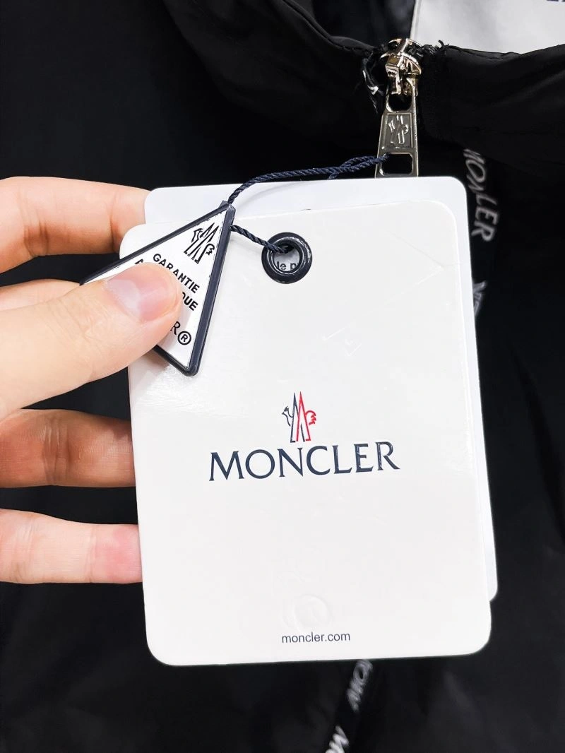 Top mirror Moncler Outwear