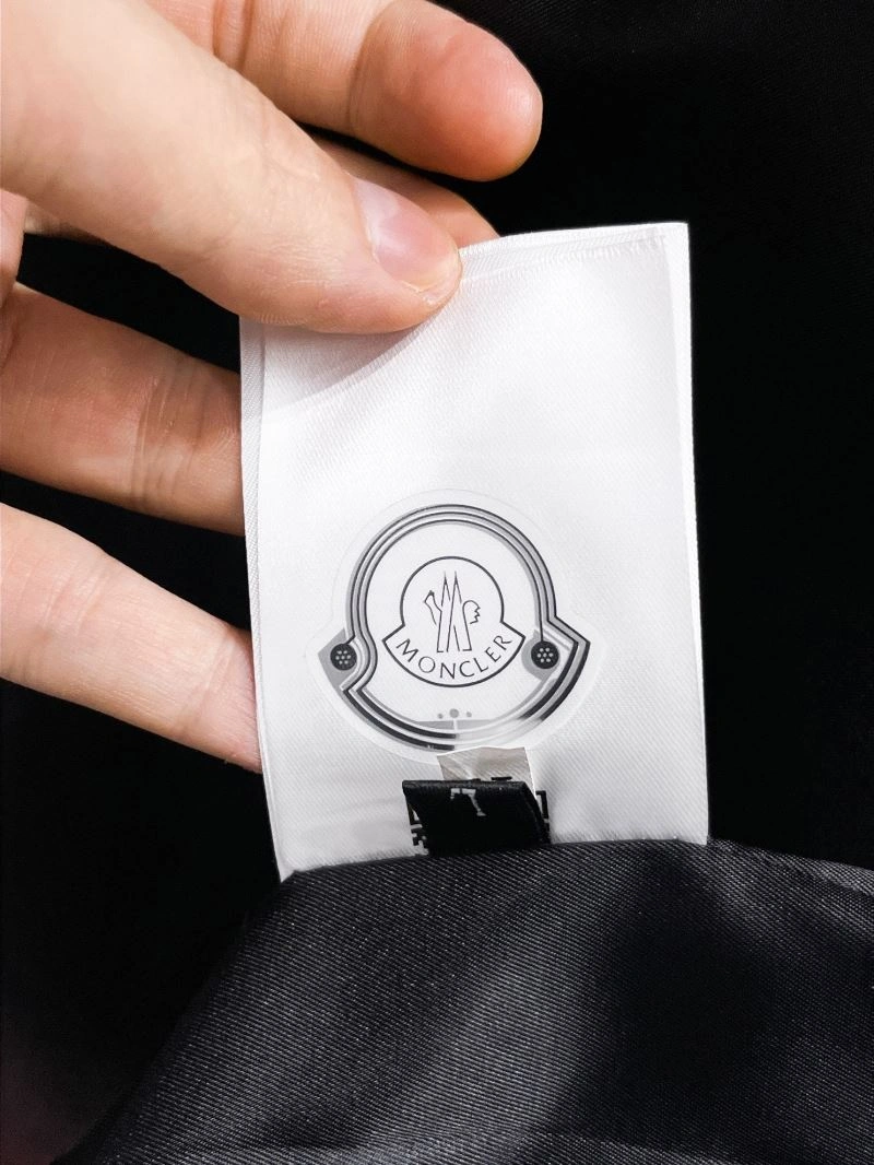 Official Moncler Outwear