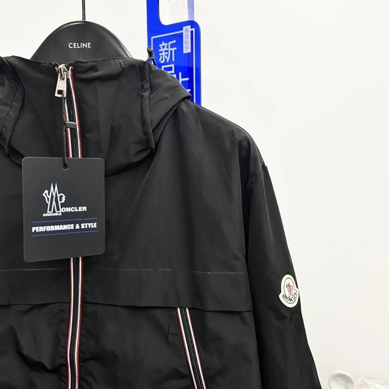 Accurate model Moncler Outwear