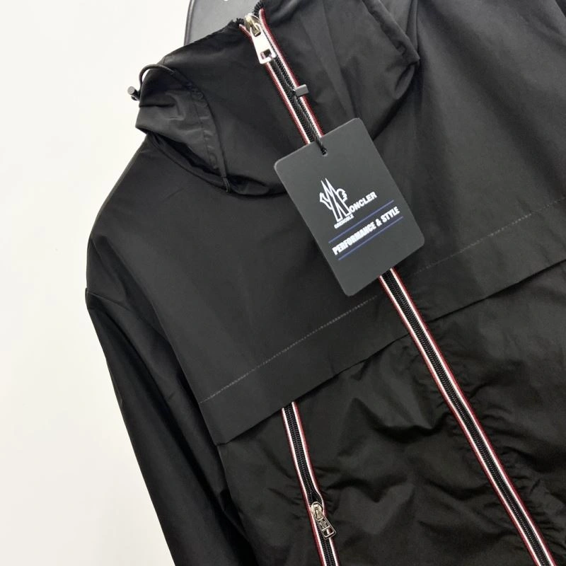 Accurate model Moncler Outwear