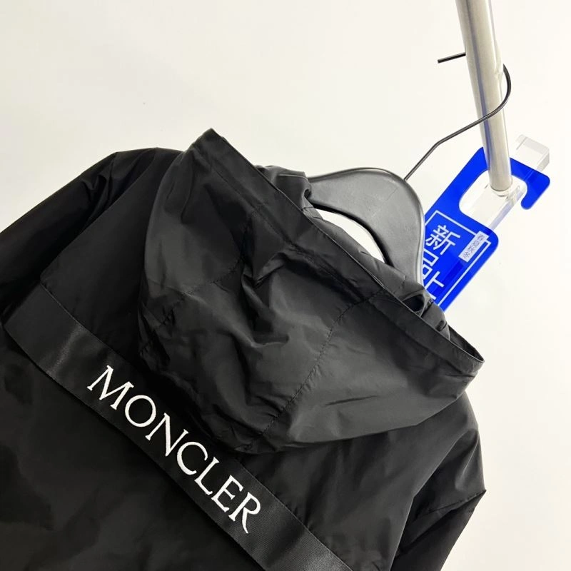 Accurate model Moncler Outwear