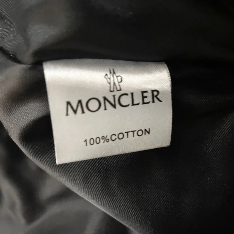 Legit Moncler Outwear