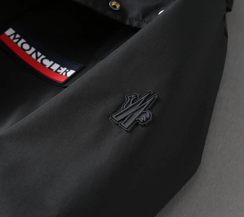 Bargain Moncler Outwear