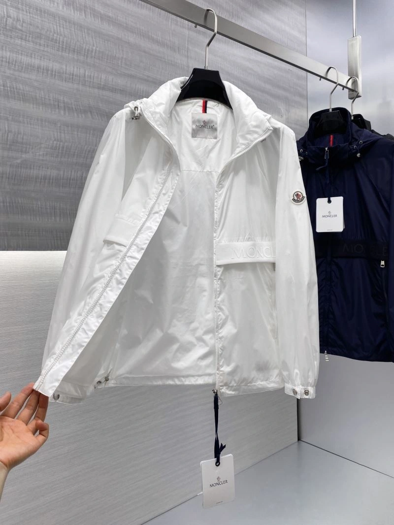 Low-cost Moncler Outwear