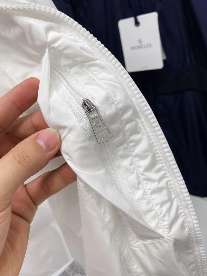 Low-cost Moncler Outwear