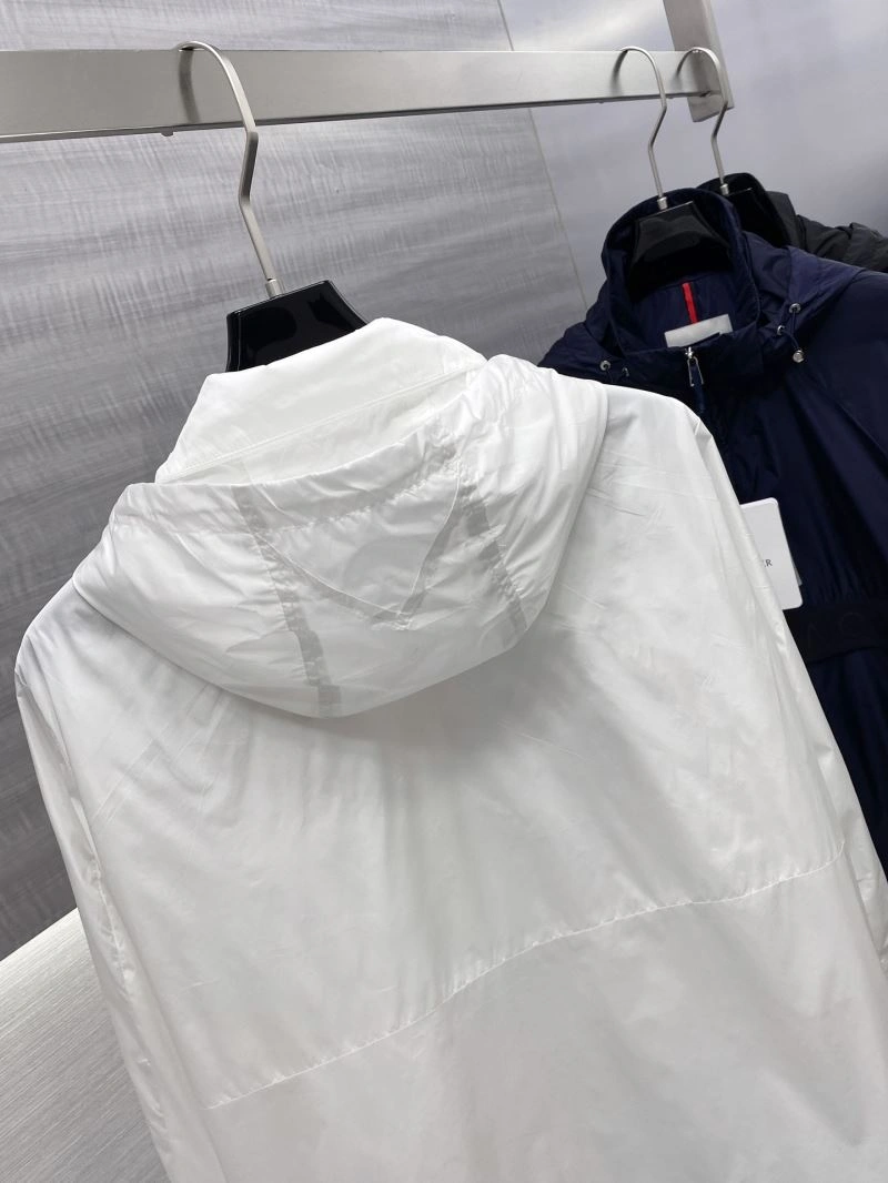 Low-cost Moncler Outwear