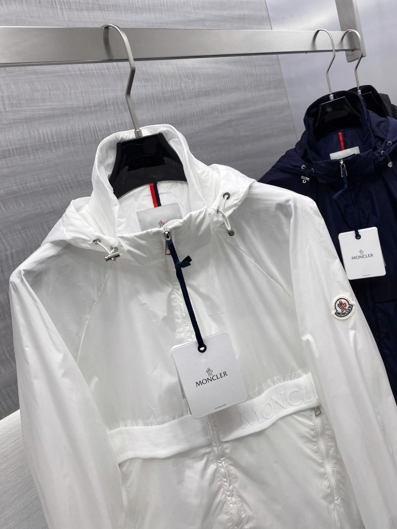 Low-cost Moncler Outwear