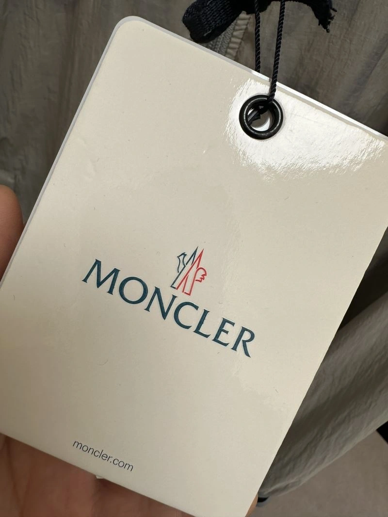 Low-cost Moncler Outwear