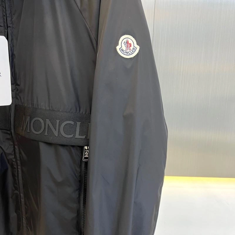 Top match Moncler Outwear