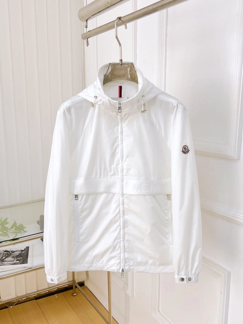 Accurate model Moncler Outwear