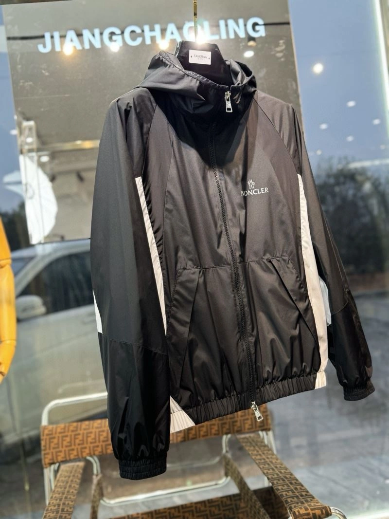 Discounted Moncler Outwear
