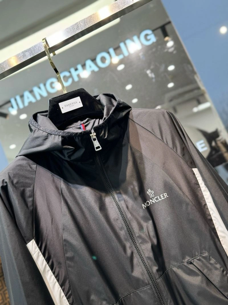 Discounted Moncler Outwear