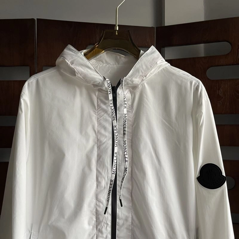 Legit Moncler Outwear