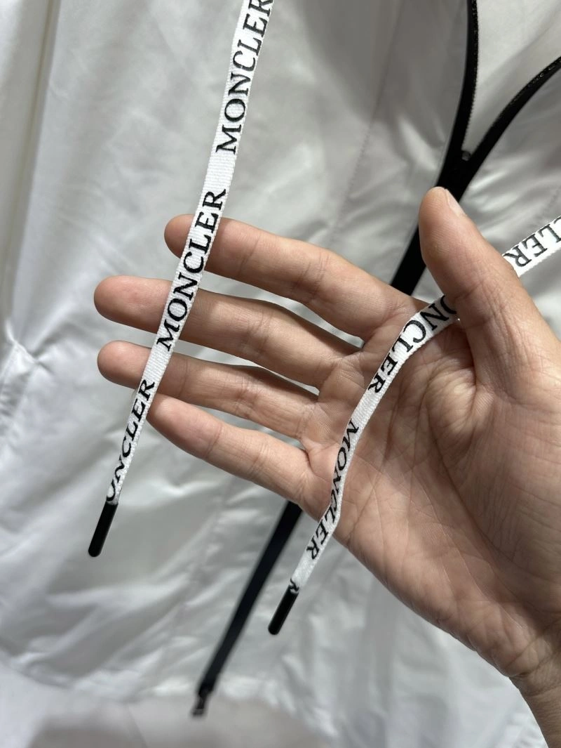 Bargain Moncler Outwear