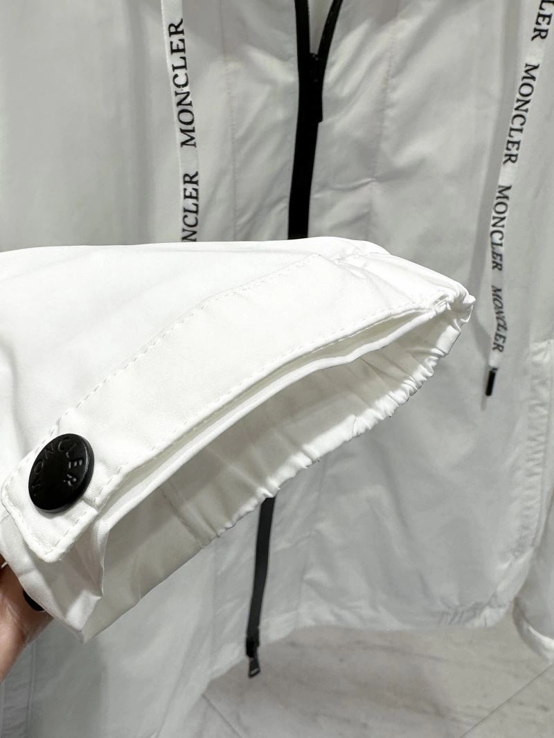 Bargain Moncler Outwear