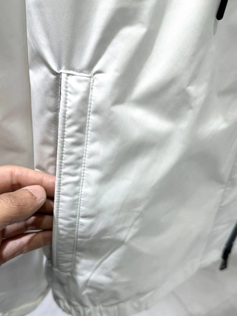 Bargain Moncler Outwear