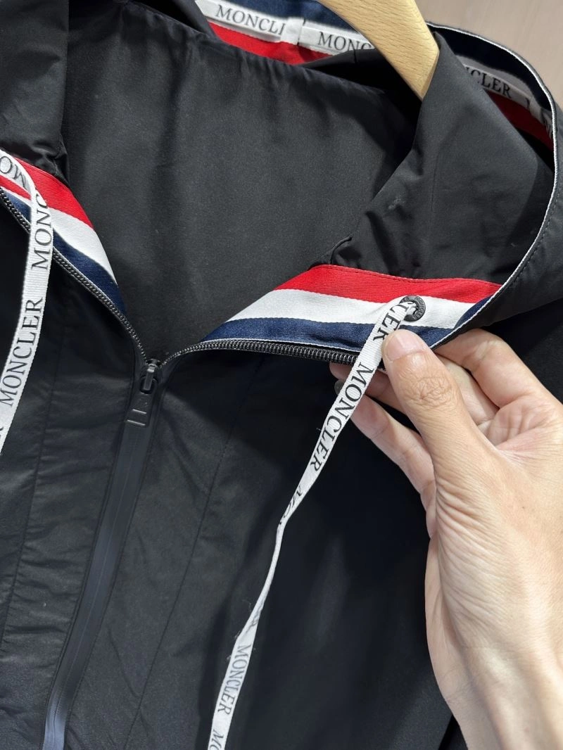 Bargain Moncler Outwear