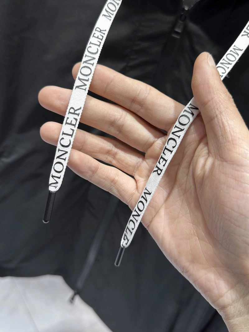 Bargain Moncler Outwear