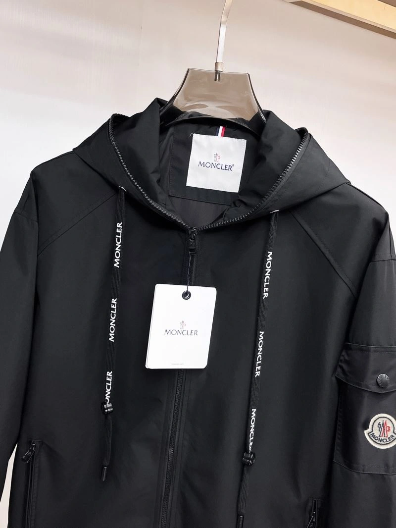 Accurate model Moncler Outwear