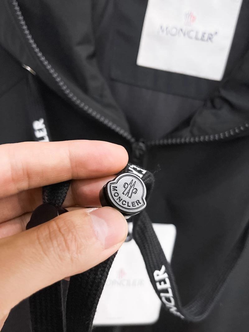Accurate model Moncler Outwear