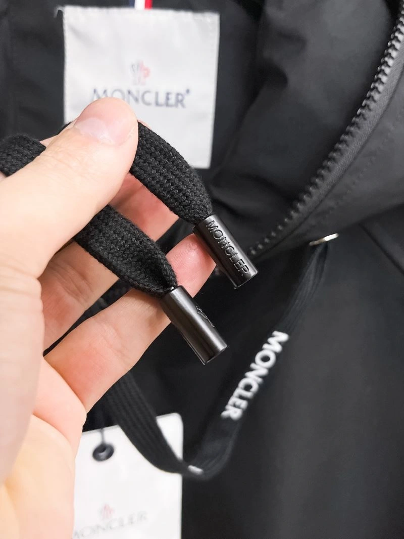 Accurate model Moncler Outwear